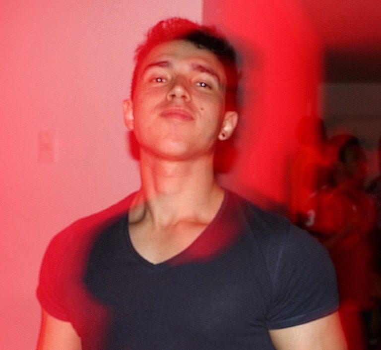 angel Pulido | Landfall: Commander en Español